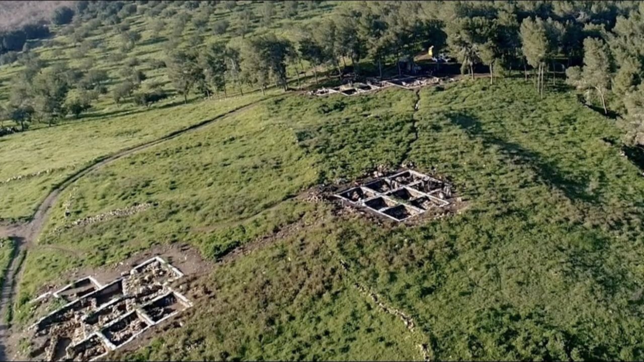 Arqueólogos descubrieron una ciudad donde pudo haberse refugiado el rey ...