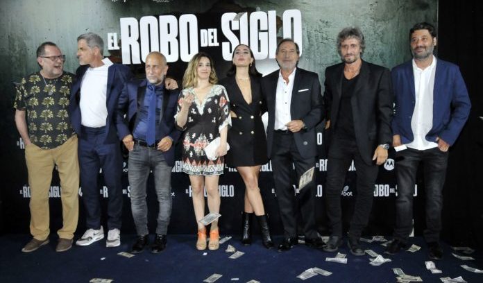 Guillermo Francella, Diego Peretti, Luis Luque y otros famosos en la premiere de “El robo del ...