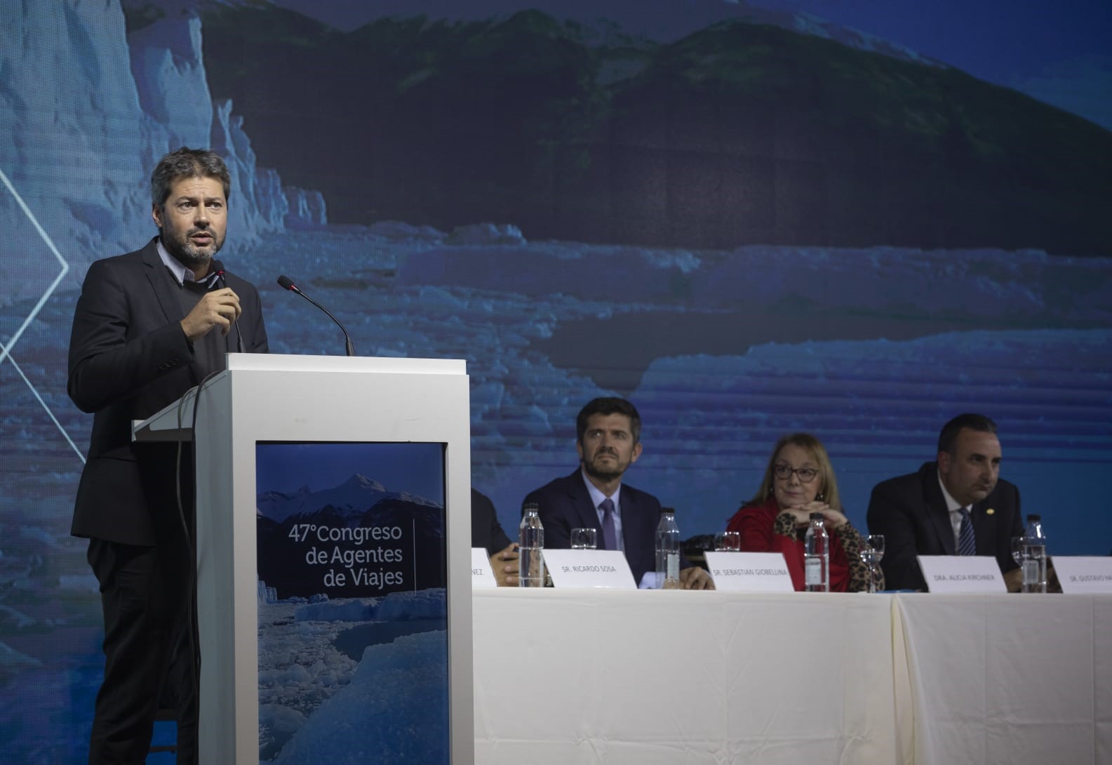 Lammens en El Calafate: «La recuperación del turismo receptivo está en ... Lammens en El Calafate: «La recuperación del turismo receptivo está en ...